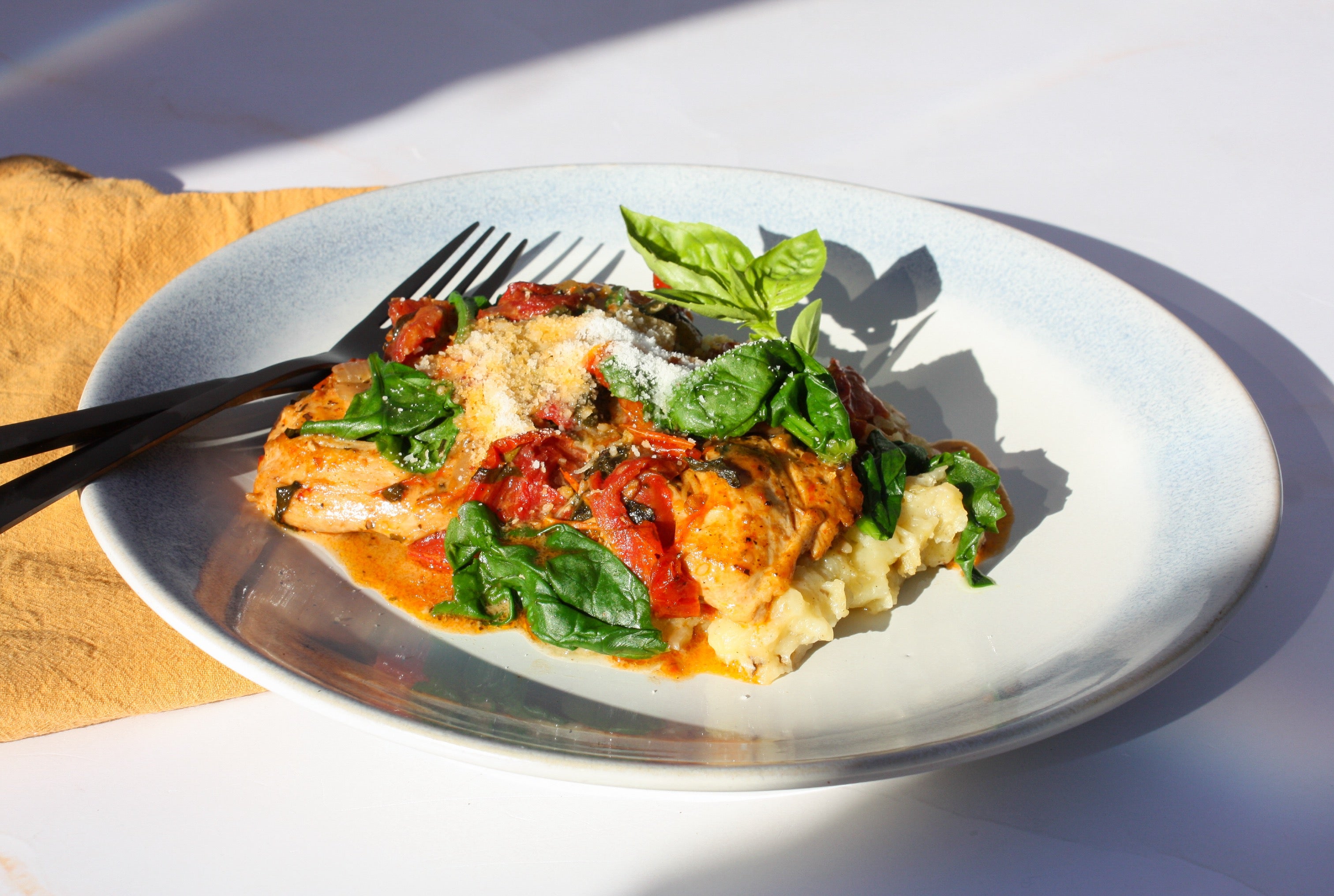 Tuscan Chicken on Rustic Mash – HELLO SUPPER